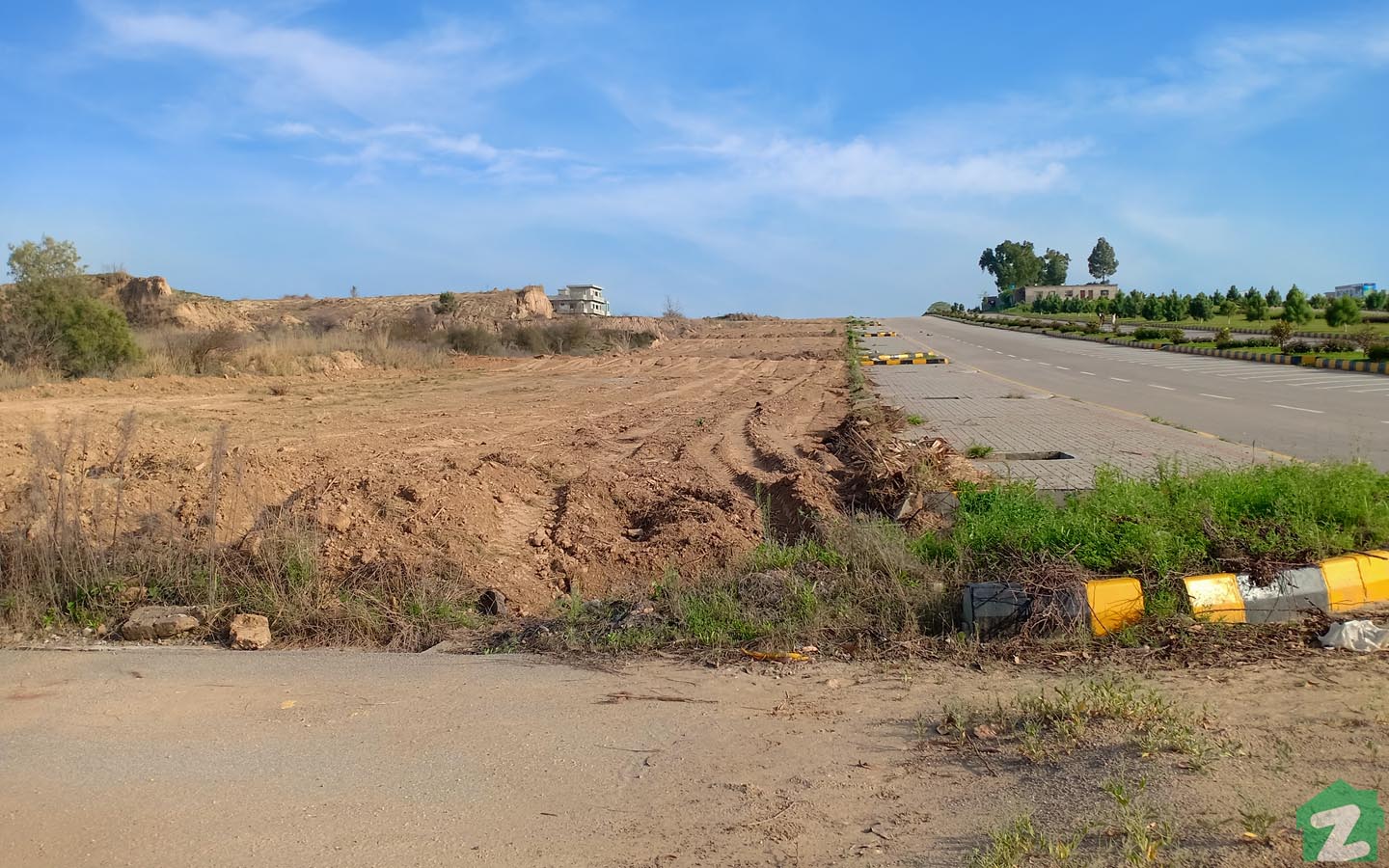 7 Things to Consider Before Buying a Plot | Zameen Blog