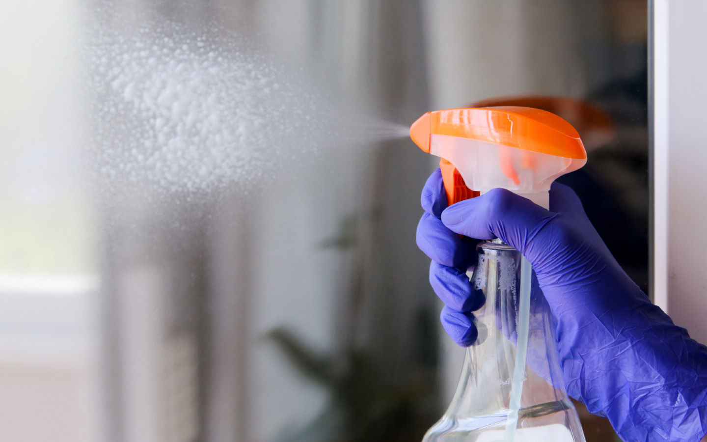 10 Bad Housekeeping Habits You Should Quit Right Now | Zameen Blog