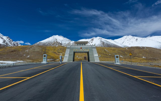 10 Most Scenic & Beautiful Roads in Pakistan | Zameen Blog