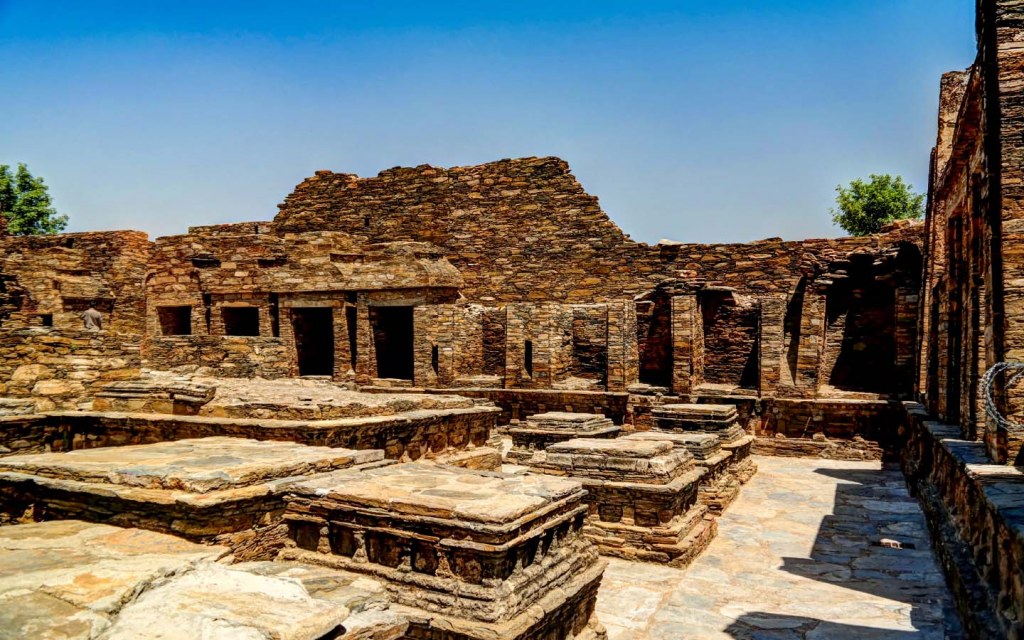 Exploring UNESCO World Heritage Sites in Pakistan | Zameen Blog