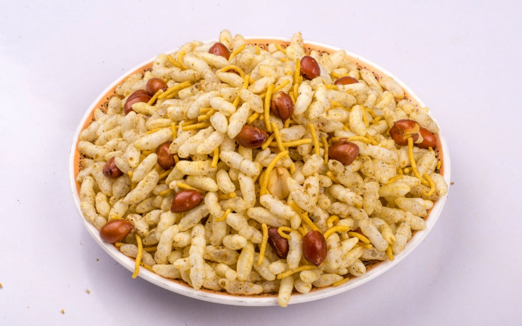 7 of the Best Healthy Snacks for Work | Zameen Blog