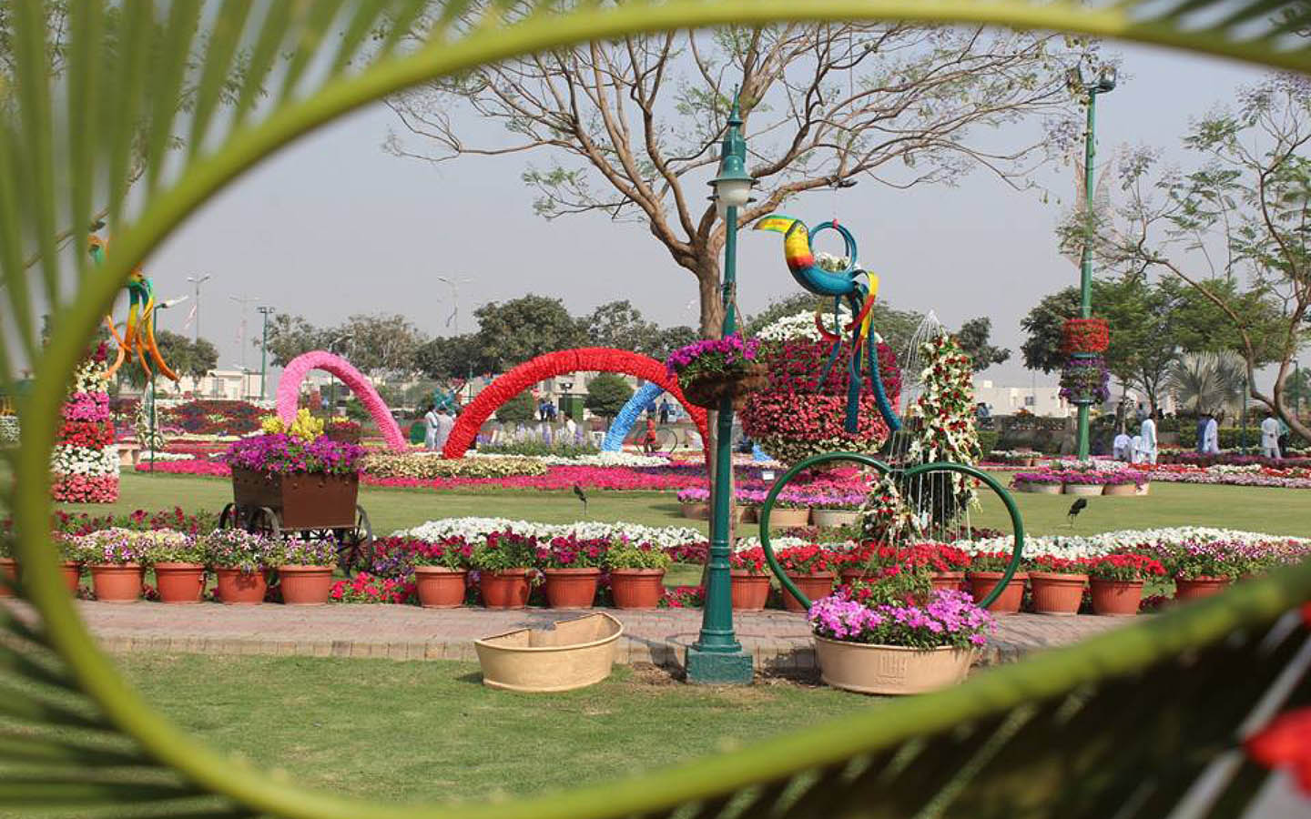 Living in DHA Lahore: Schools, Restaurants, Parks & More! | Zameen Blog