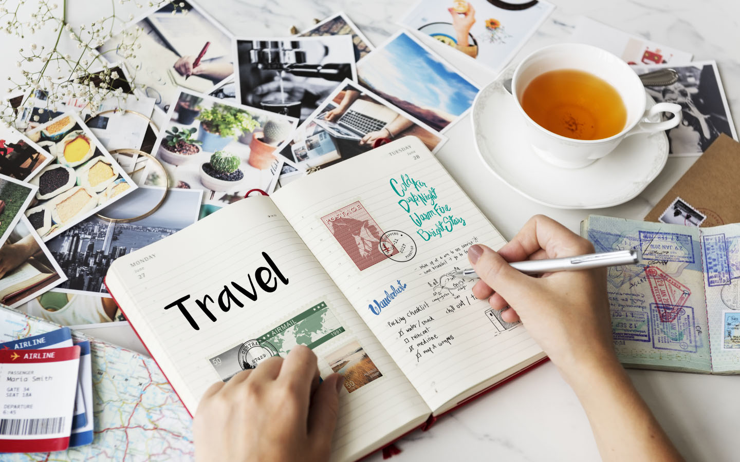 Smart Ways to Stay Organized While Travelling | Zameen Blog