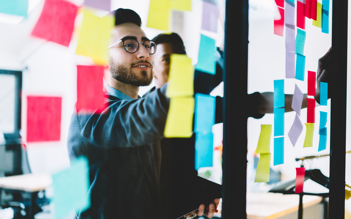 Tips to be More Professional At Work | Zameen Blog