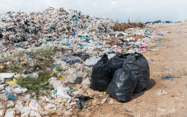 Is Ban on Plastic Bags in Pakistan Justifiable? | Zameen Blog