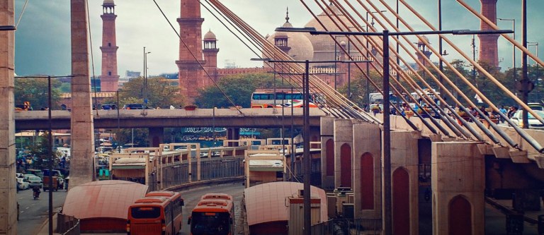 Lahore Metrobus: Route Map, Fair policy, Timings & More | Zameen Blog