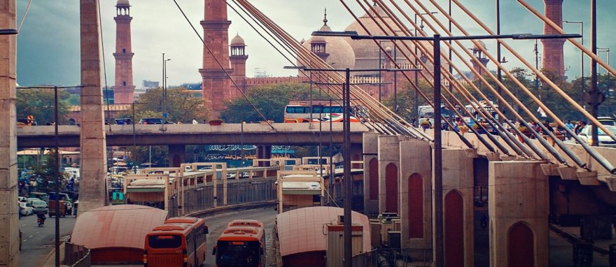 Lahore Metrobus: Route Map, Fair policy, Timings & More | Zameen Blog