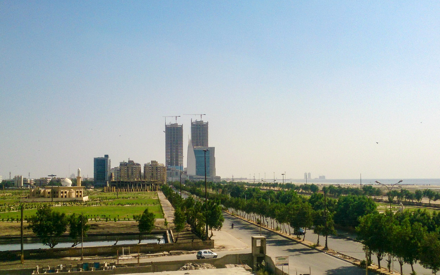 Karachi Cleanliness Drive: An Independence Day Gift | Zameen Blog