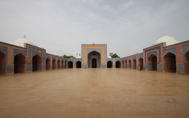 Shah Jahan Mosque in Thatta: A Hidden Gem | Zameen Blog