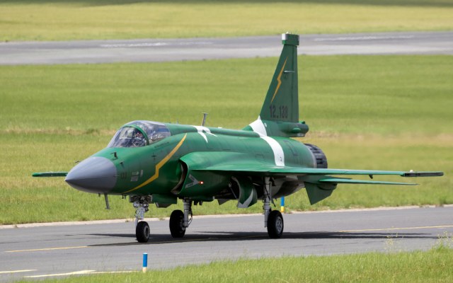 Top Pakistani Fighter Jets used by PAF | Zameen Blog