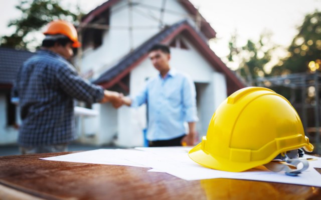 Questions to Ask Before Hiring a Contractor to Build a House | Zameen Blog