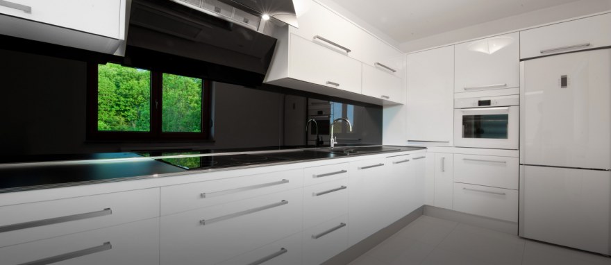 Benefits of Aluminium Kitchen Cabinets in Pakistan | Zameen Blog