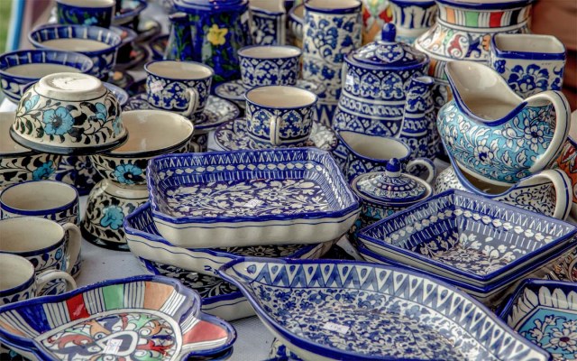 Top Travel Souvenirs in Pakistan for Your Collection | Zameen Blog