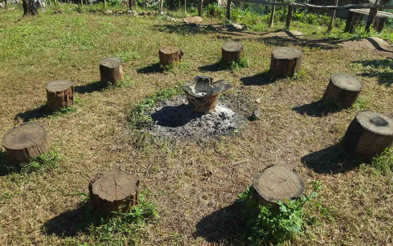 How to Set up a Bonfire Party this Winter Season | Zameen Blog