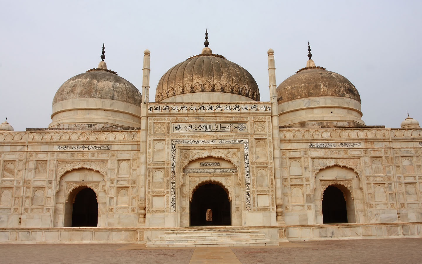 Derawar Fort in Cholistan Desert: History, Location, Attractions & More ...