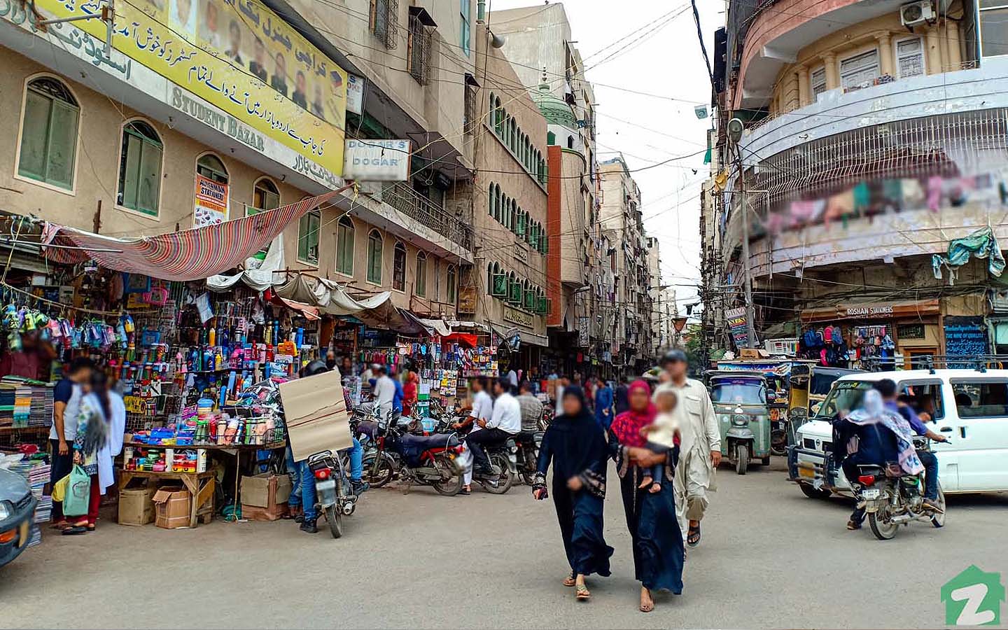Exploring Urdu Bazaar, Karachi: The Past and Present | Zameen Blog