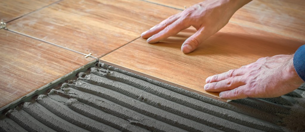 Guide on How to Tile a Bathroom Floor | Zameen Blog