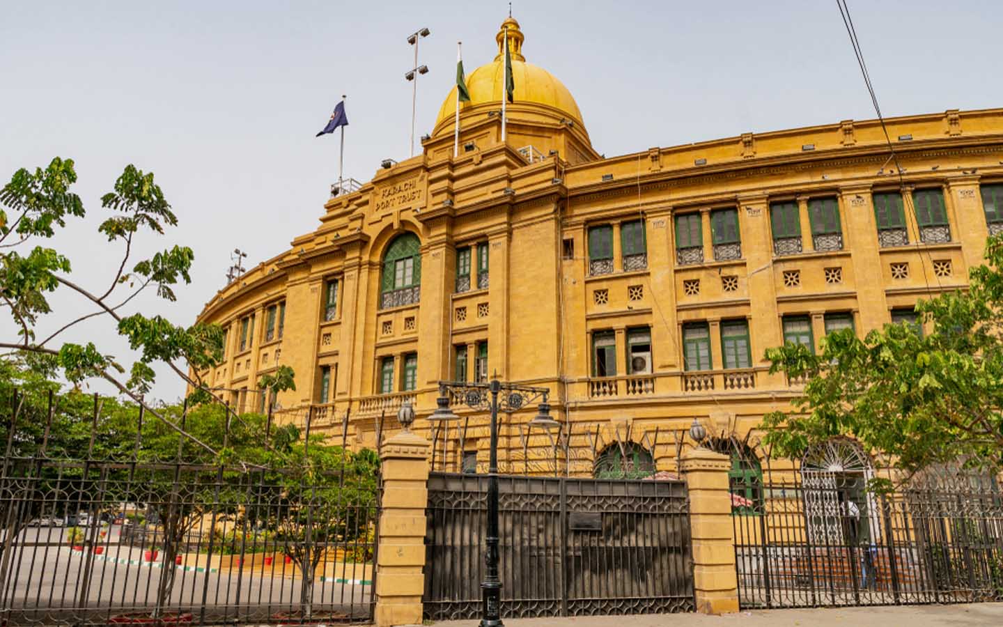 History of Kharadar and Mithadar: Landmarks, Food Streets & More ...