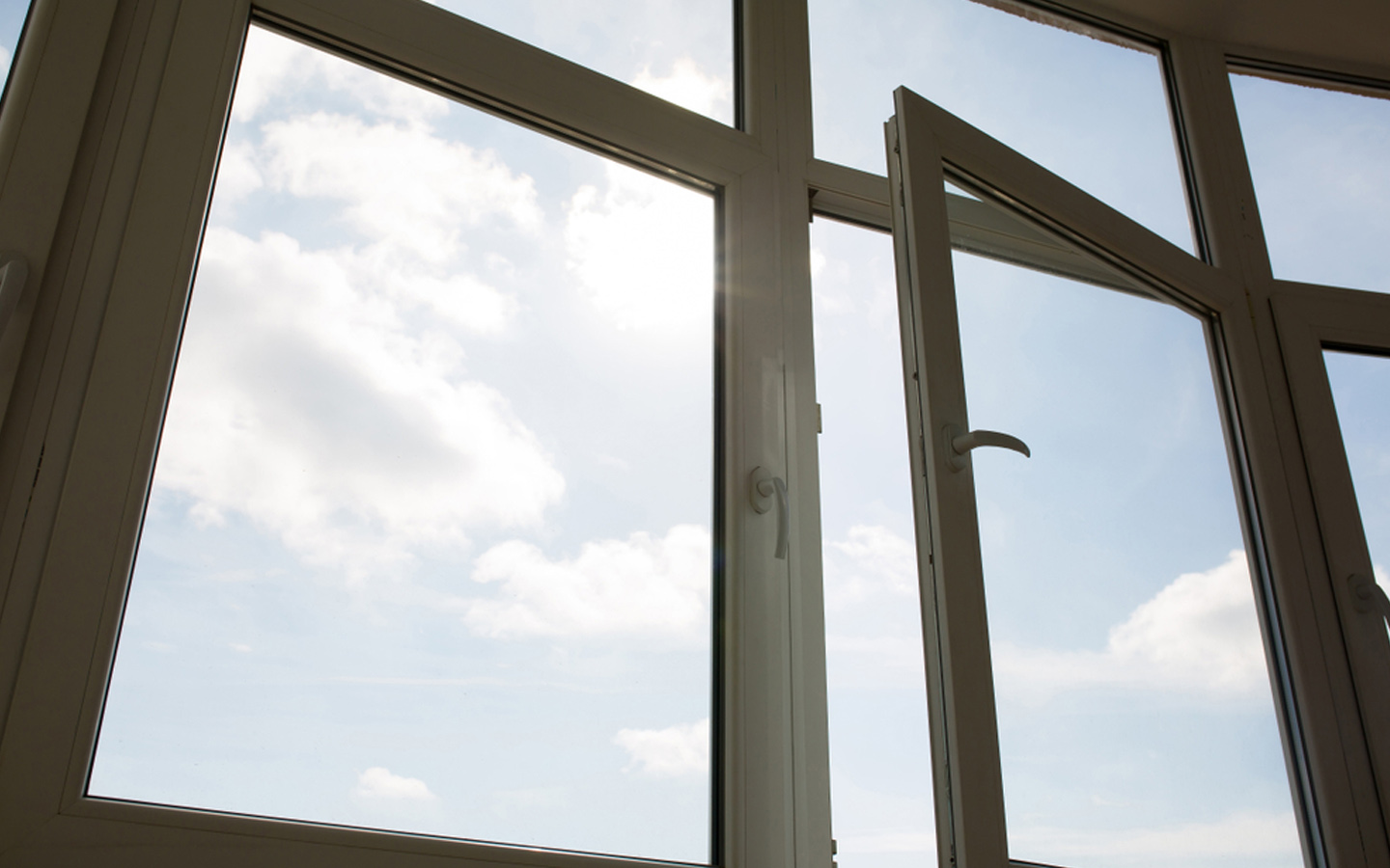 Window Maintenance Tips for Homeowners | Zameen Blog