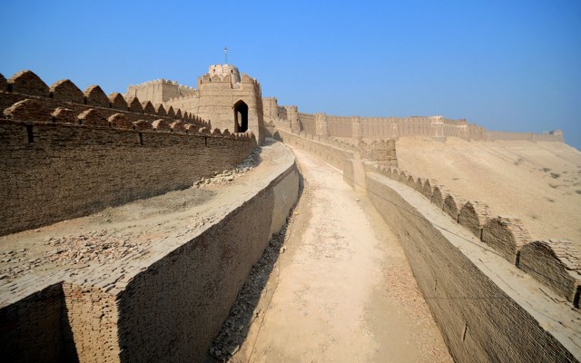 Tourist Attractions in Sindh: Facts, Location & More! | Zameen Blog