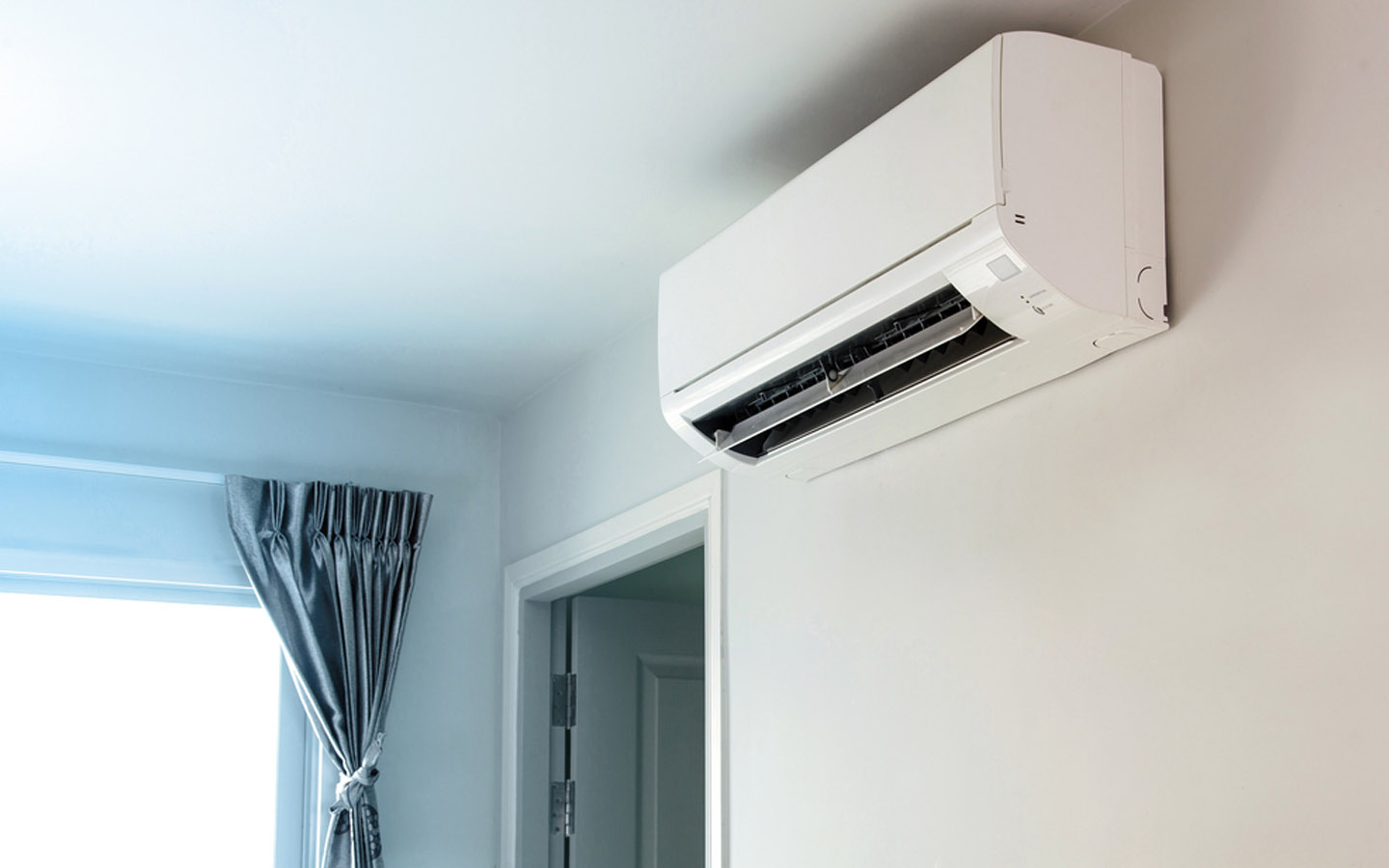 Inverter AC vs Normal AC: Which One Should You Buy? | Zameen Blog