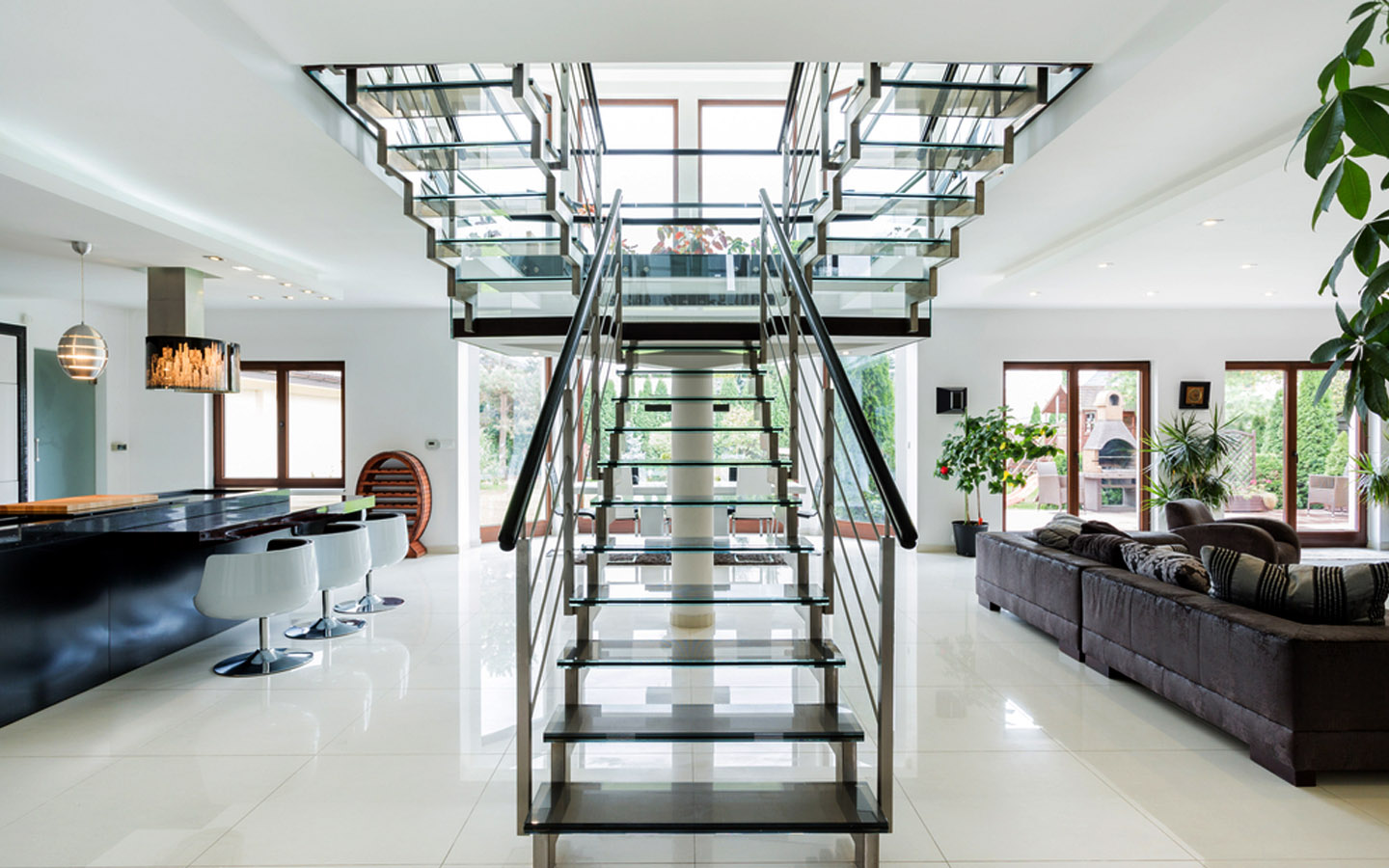 Pros & Cons of Different Staircase Designs for Homes | Zameen Blog
