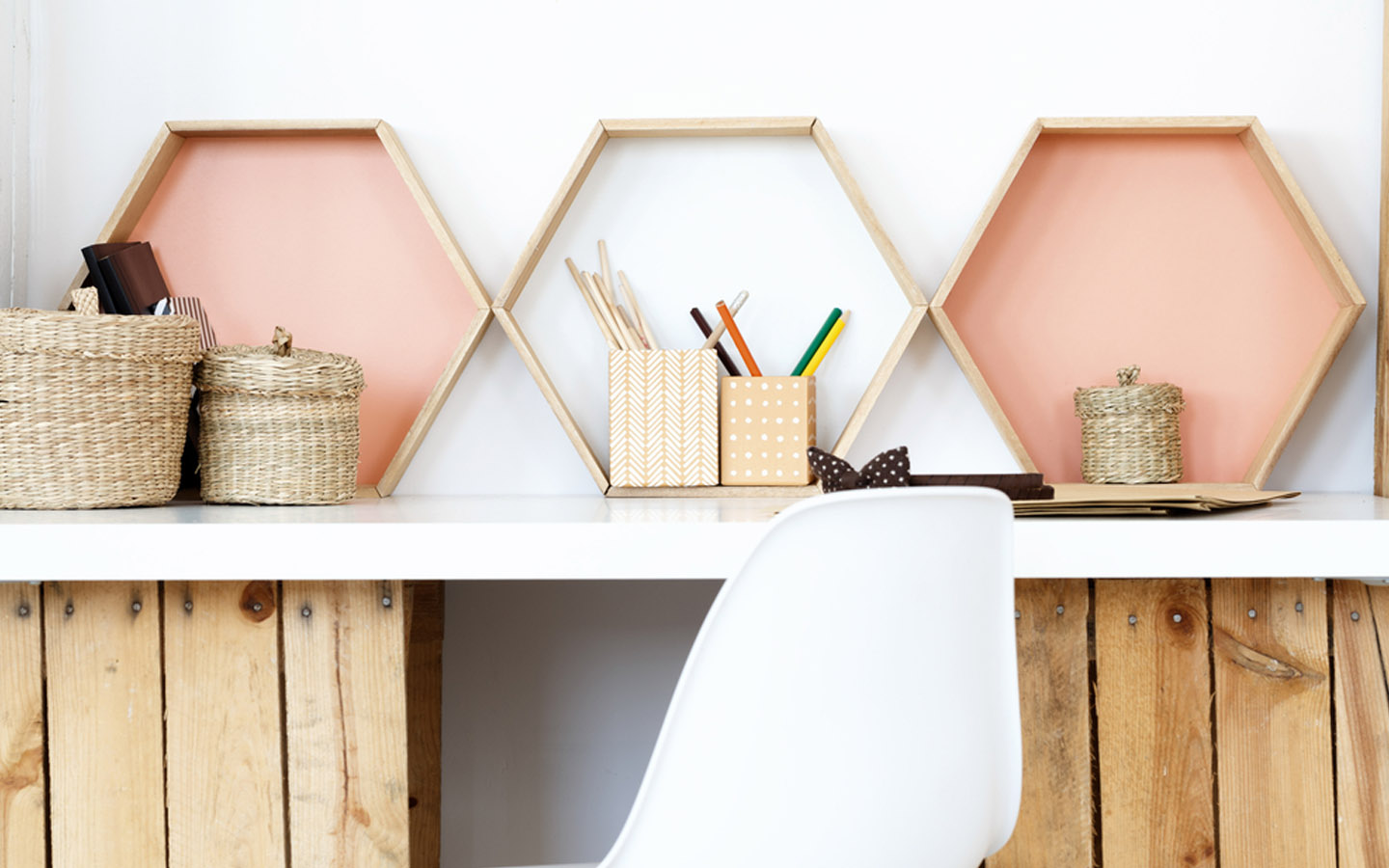 DIY Home Office Desk Ideas for Work-From-Home | Zameen Blog