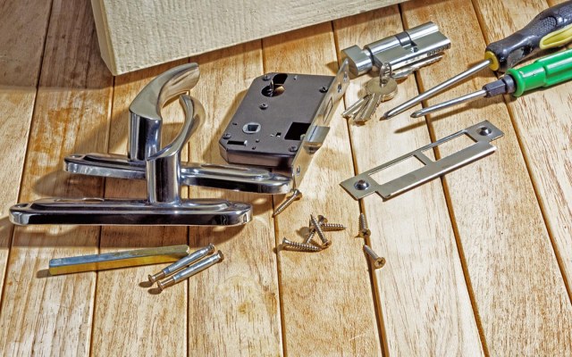 DIY Door Installation in Easy Steps | Zameen Blog