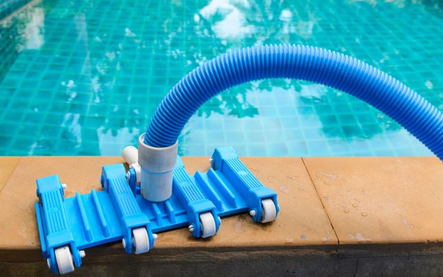 DIY Ways to Clean and Maintain Your Pool | Zameen Blog