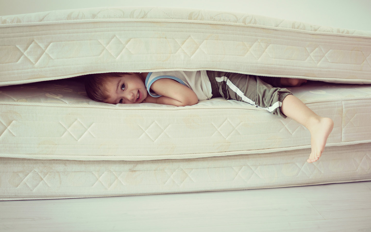 How to Pick the Perfect Kids’ Mattress: A Guide for Parents | Zameen Blog