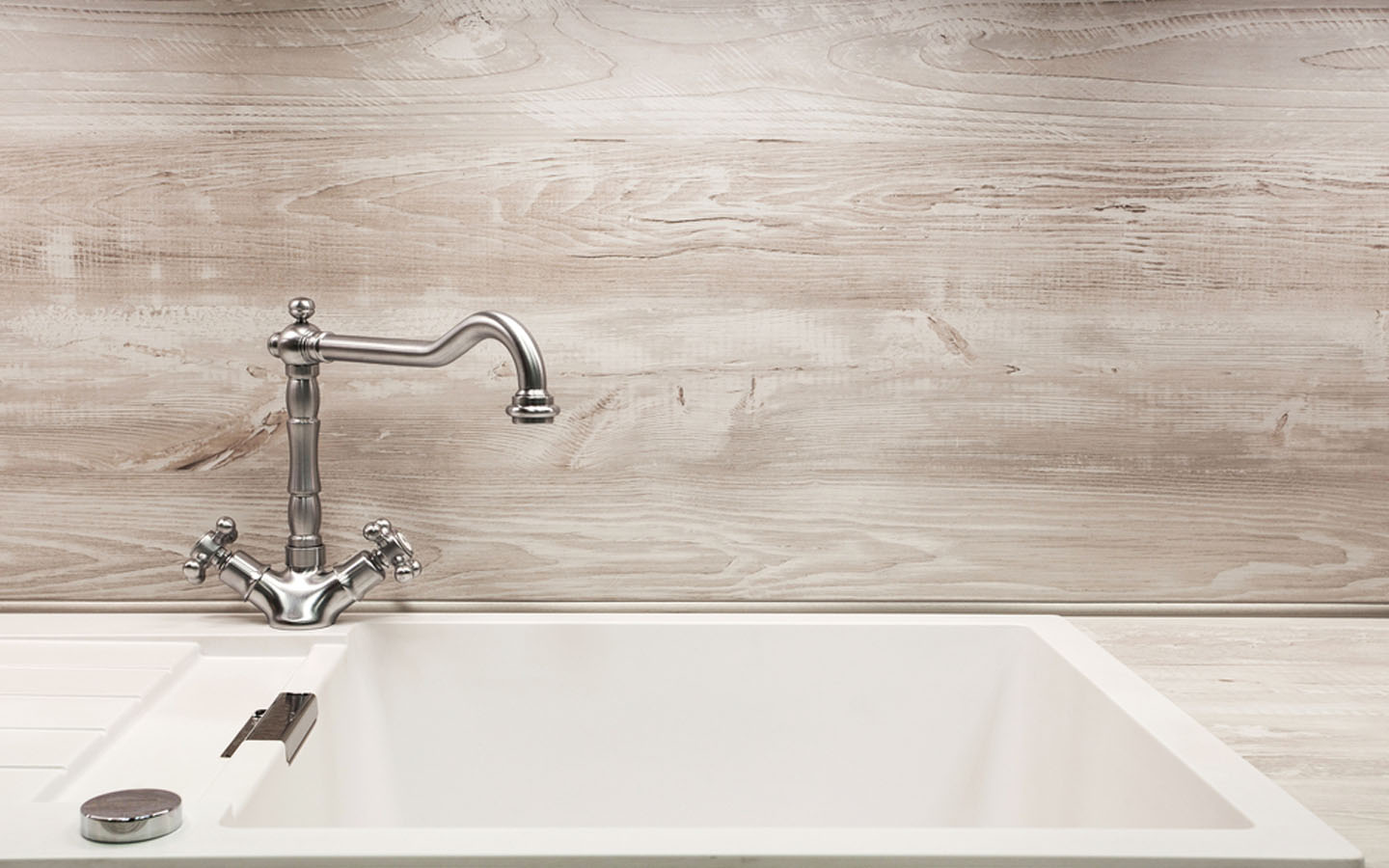Types of Kitchen Faucets: Features, Pros & Cons | Zameen Blog