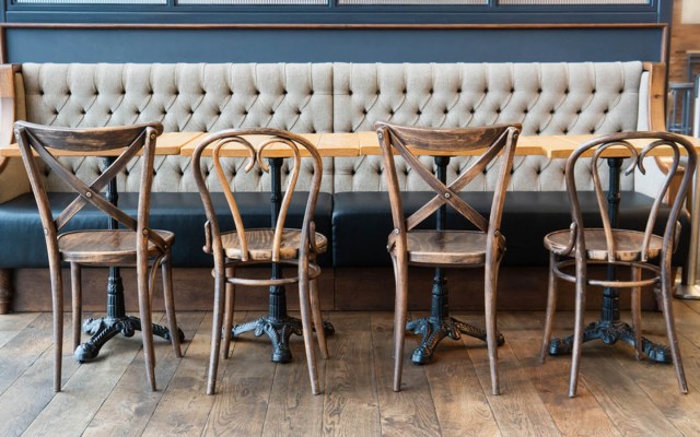 Best Ideas for Hosting a Housewarming Party | Zameen Blog