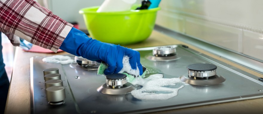 Homemade Kitchen Cleaners & Disinfectants | Zameen Blog