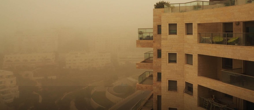 Tips to Clean Your House After a Sandstorm | Zameen Blog