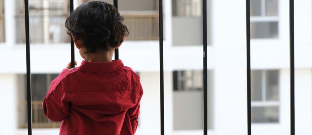 Tips To Ensure Balcony Safety For Kids Zameen Blog tips-to-ensure-balcony-safety-for-kids-zameen-blog