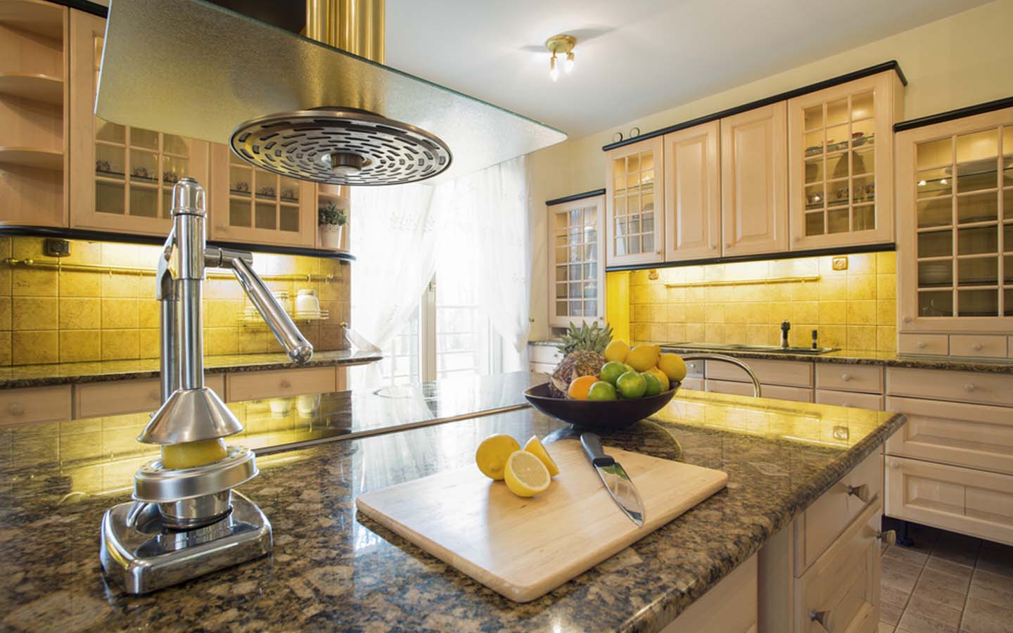 Different Kitchen Countertop Materials: Pros & Cons | Zameen Blog