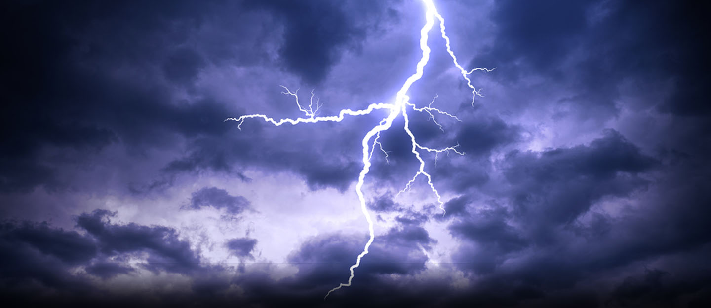 Essential Thunderstorm Safety Tips Zameen Blog Essential Thunderstorm Safety Tips Zameen Blog