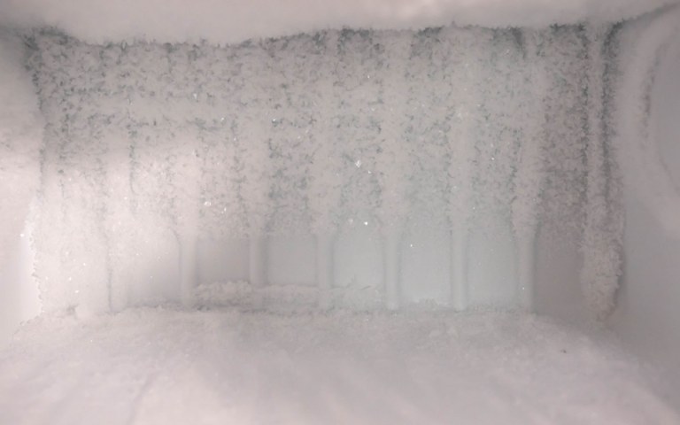 Smart Freezer Maintenance Tips for Better Performance | Zameen Blog