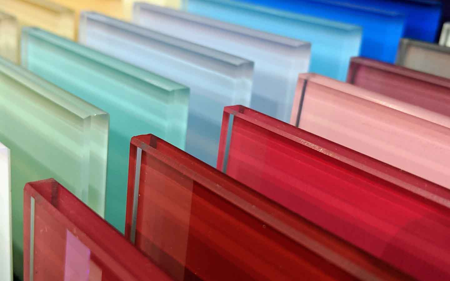 How to Use Recycled Glass in Your Interior Design | Zameen Blog