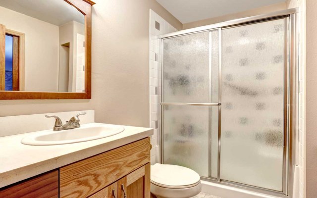 Uses of Textured Glass Panels & Their Benefits | Zameen Blog