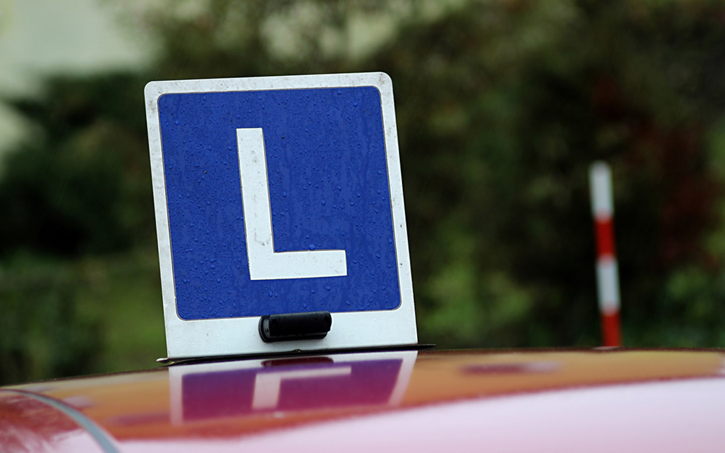 Road Safety Measures & Traffic Signs in Pakistan | Zameen Blog