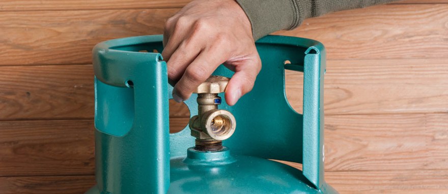 Important Gas Cylinder Safety Tips | Zameen Blog