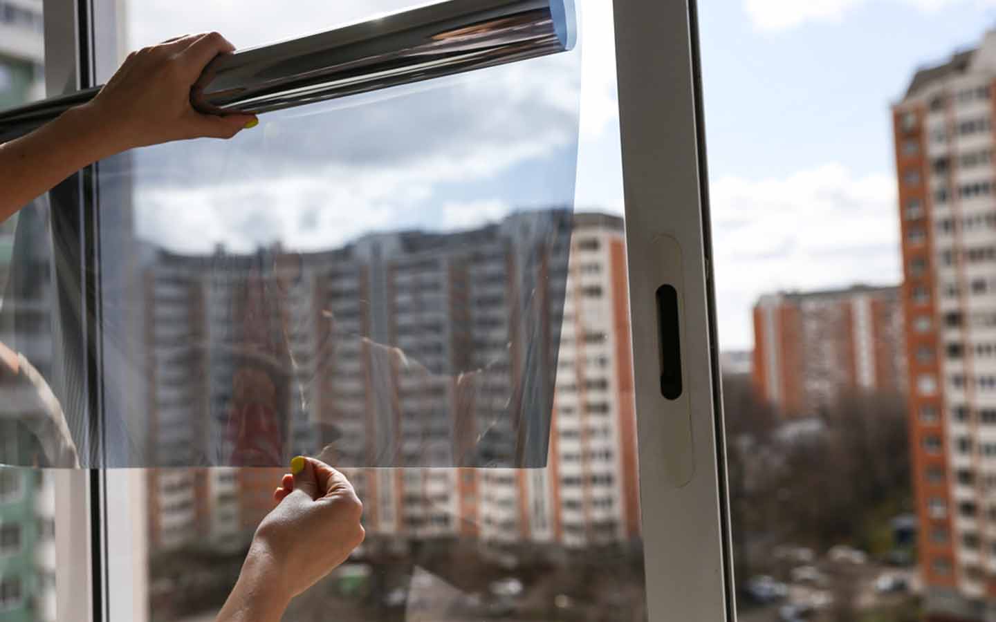 Pros & Cons of Tinted Glass Windows at Home | Zameen Blog