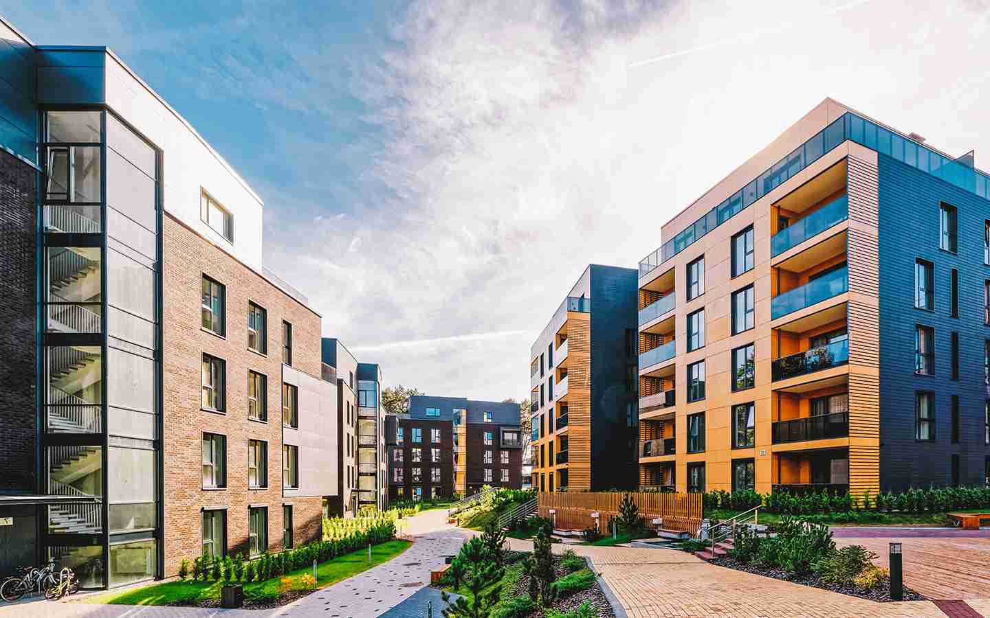 Buying a Condo Vs. House: Pros & Cons | Zameen Blog