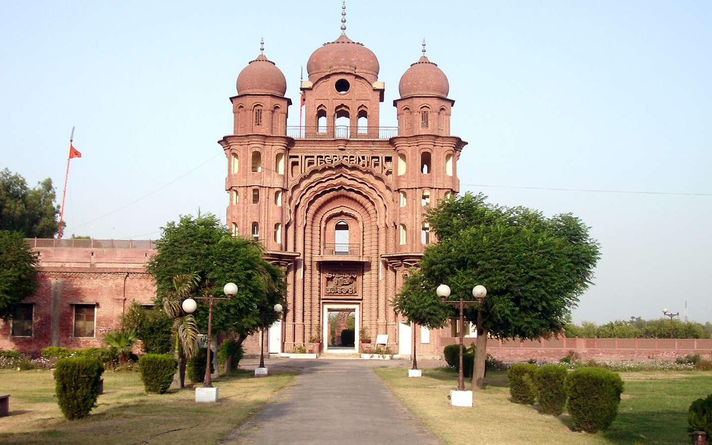 Your Guide to Famous Gurdwaras in Pakistan | Zameen Blog