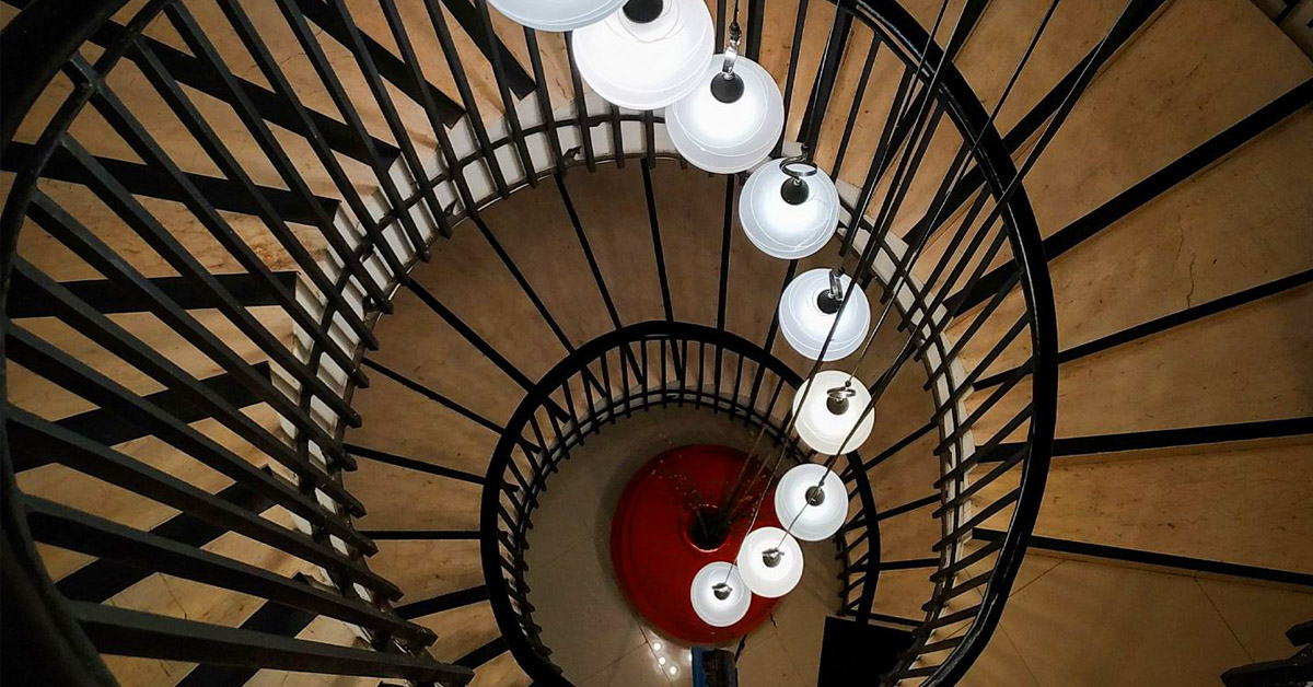 Best Staircase Lighting Ideas for Your Home | Zameen Blog