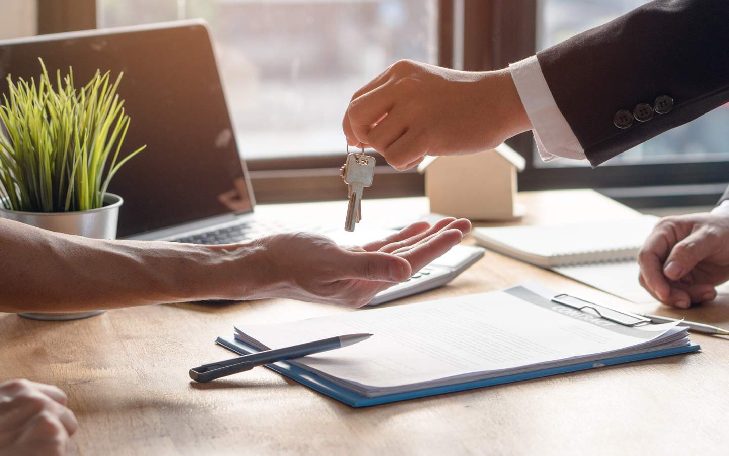 Dealing With Problematic Tenants In Pakistan | Zameen Blog