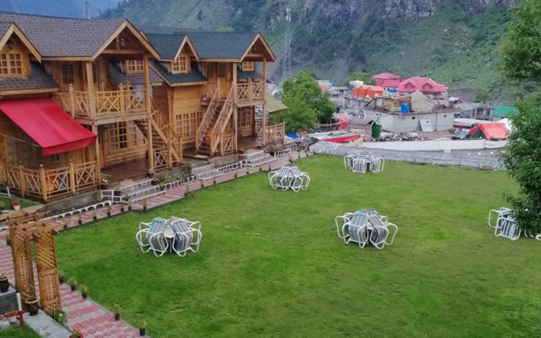 Best Hotels in Naran: Location, Amenities & More | Zameen Blog