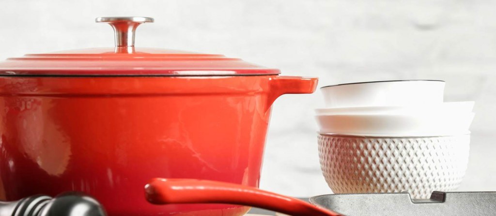 Ceramic Cookware: A Healthier Way Of Cooking | Zameen Blog