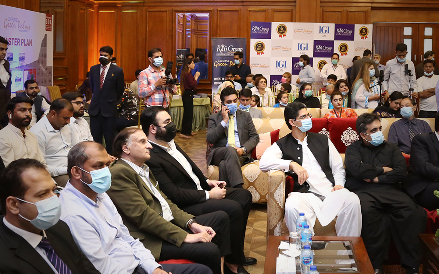 Rafi Group Signs Agreement With IGI Life Insurance | Zameen Blog